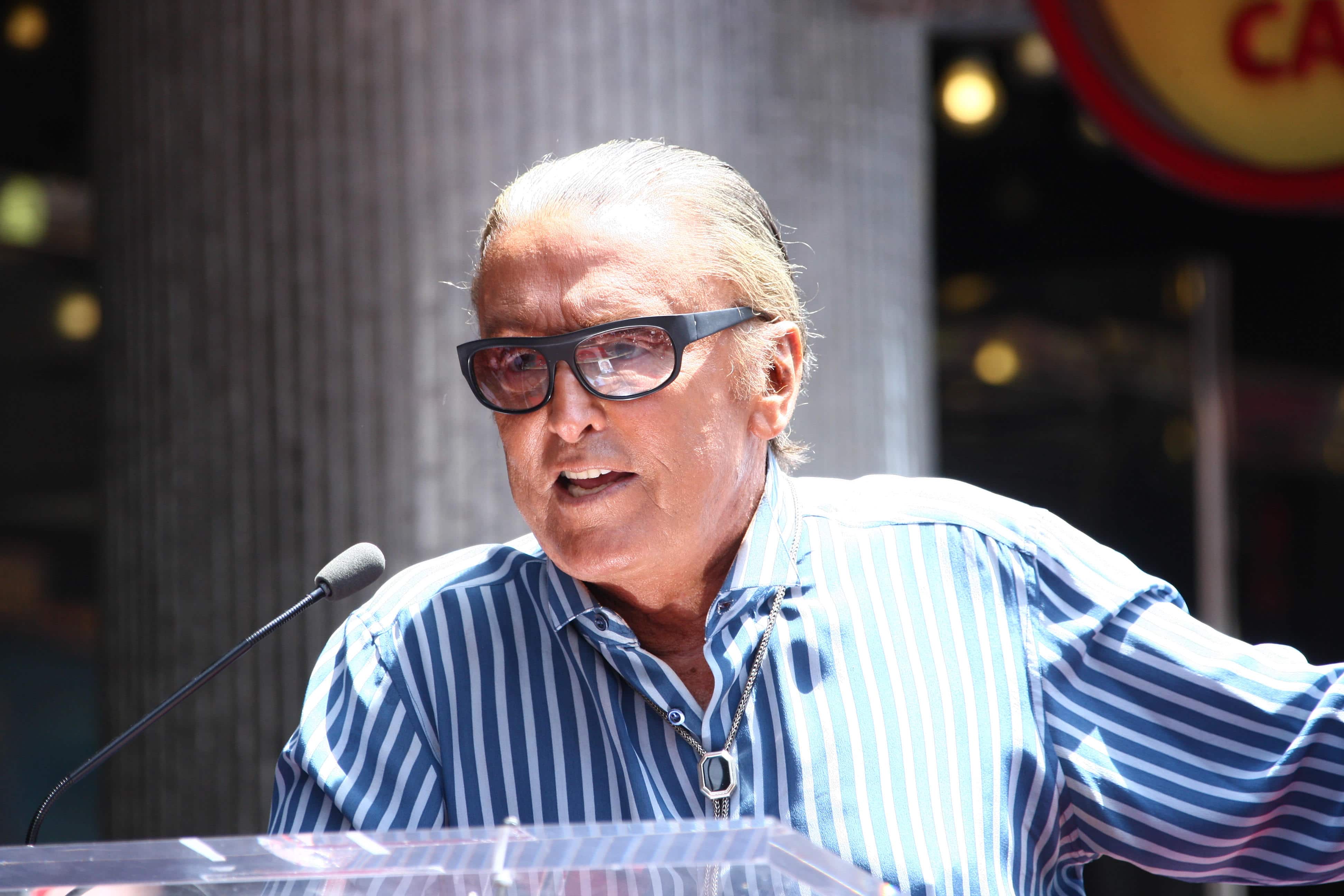 Paramountin ikoninen johtaja Robert Evans on kuollut - Tuottajalegendan ...