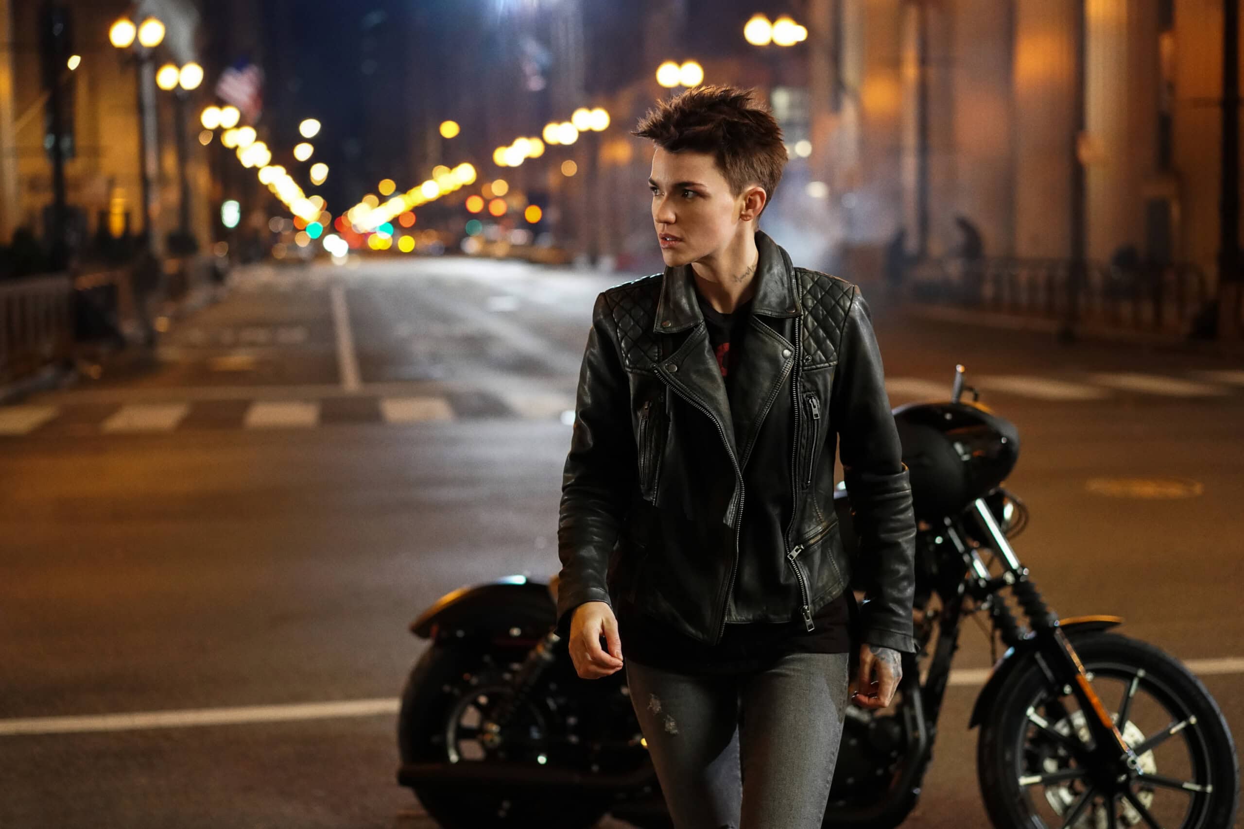 Ruby Rose kohdisti hurjia syytöksiä Batwoman-sarjan vetäjästä ...