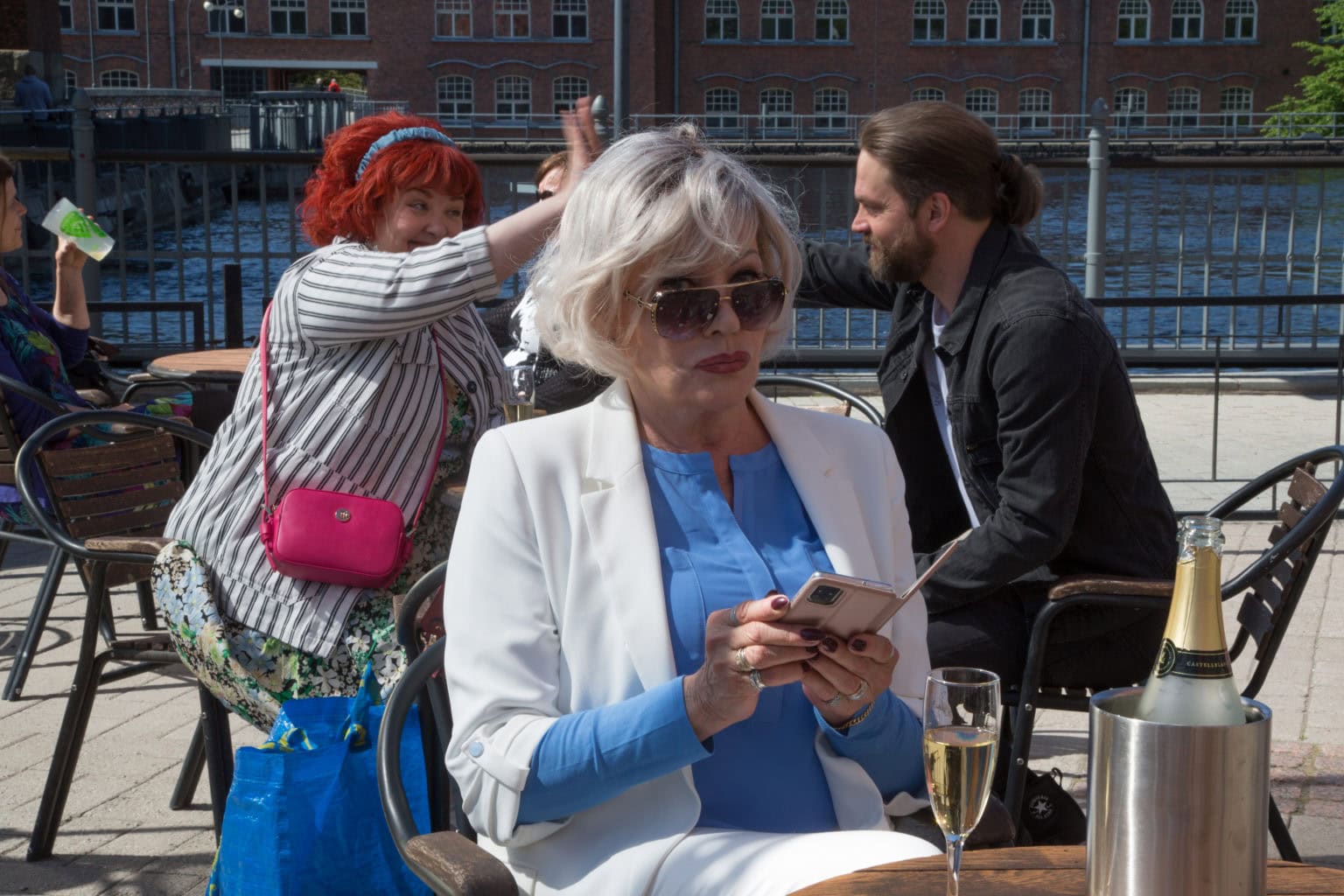 Tältä näyttää Hannele Laurin pitkän uran ensimmäinen elokuvapäärooli ...