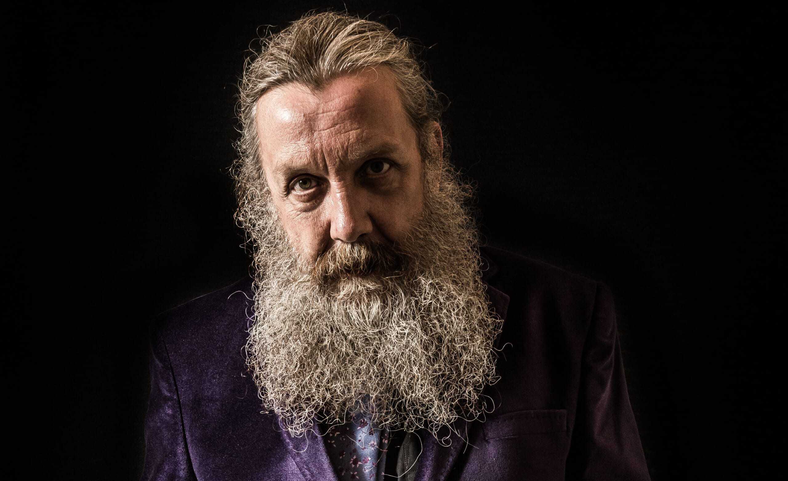 Alkuperäissarjiksen luoja Alan Moore haukkuu Watchmen-sarjan: käski ...