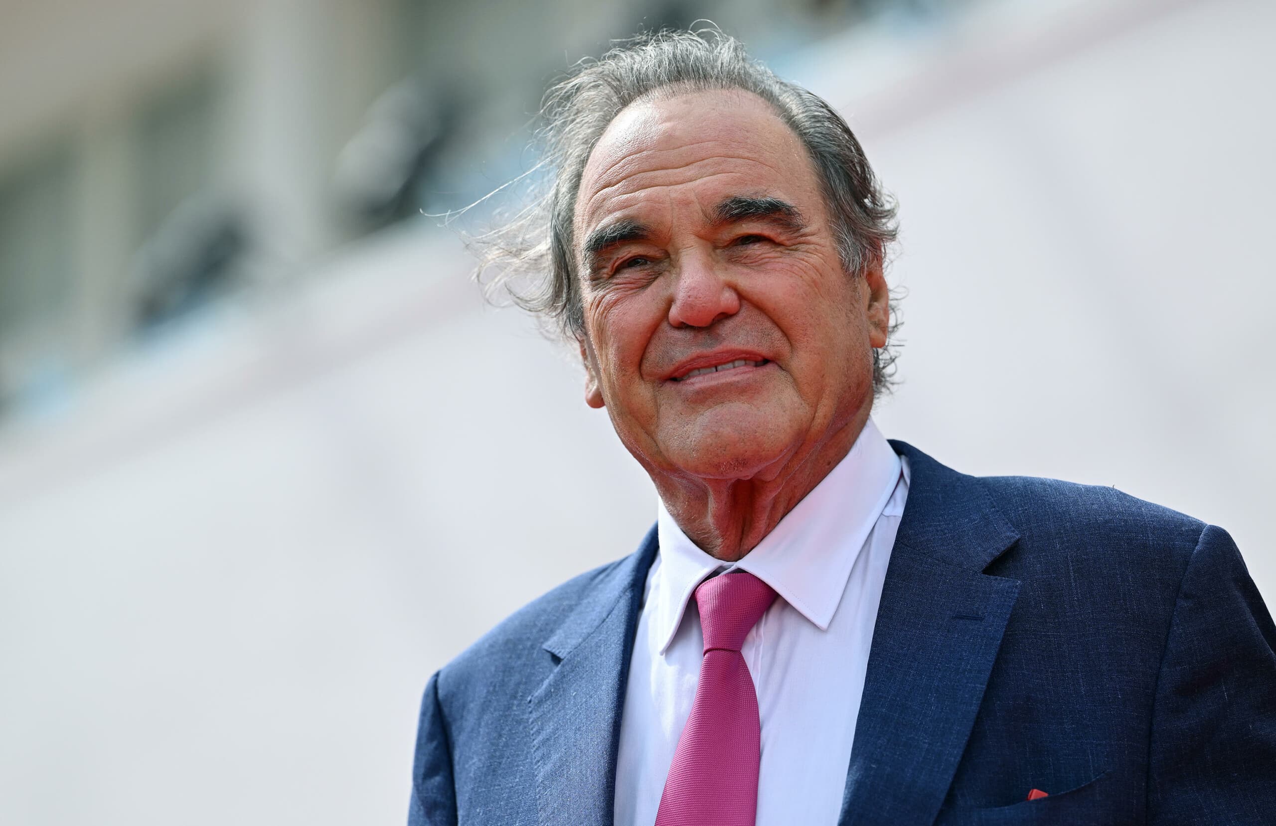 Oliver Stone syyttää Yhdysvaltoja Ukrainan sodasta: "Biden on vanha ...