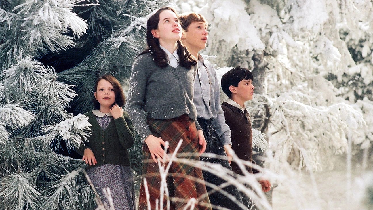 Voi rähmä! Barbie-ohjaajan Netflixille tehtaileman Narnia-elokuvan ...