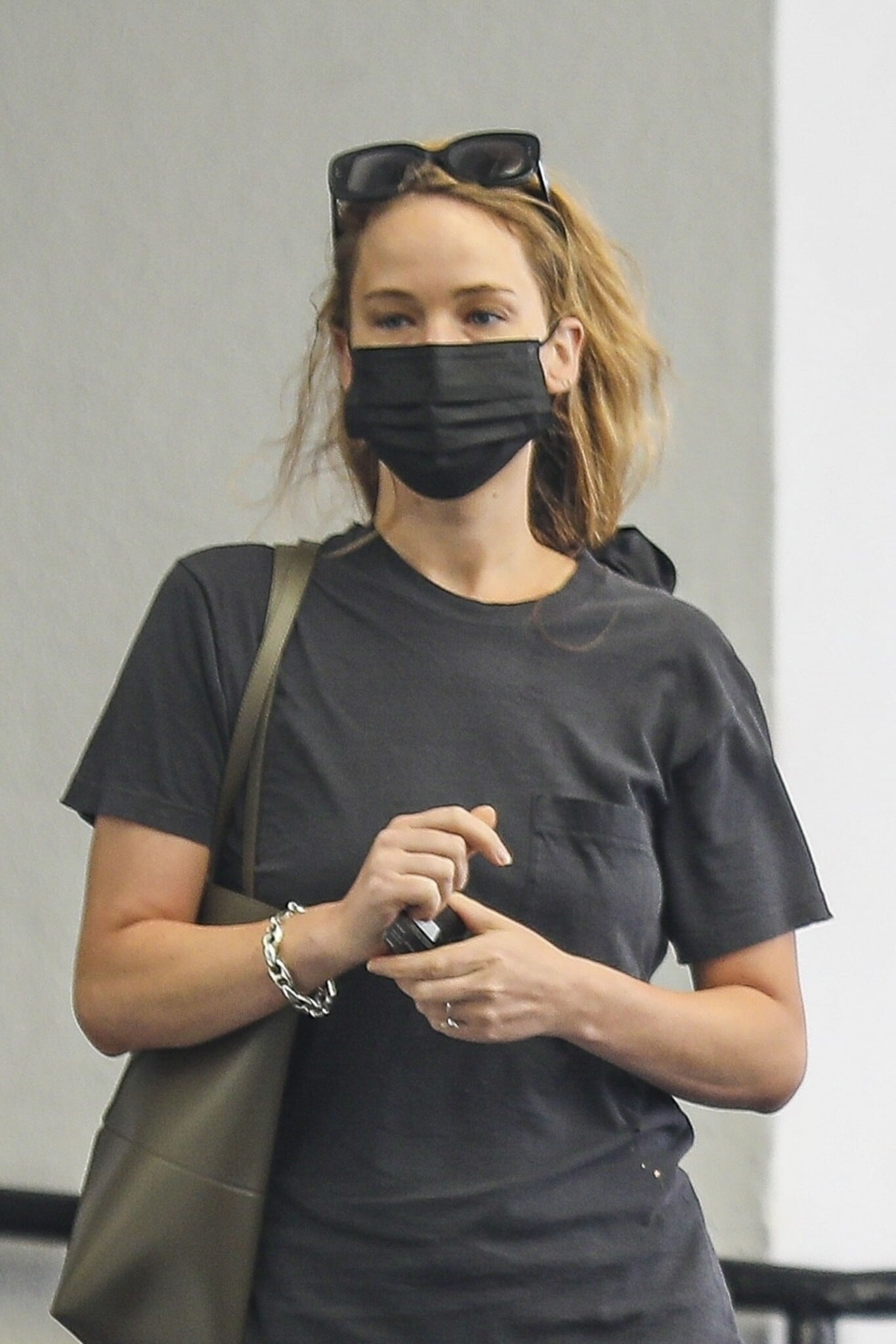 Kiusaajalleen kostanut Jennifer Lawrence täytti 33 vuotta - tältä hän ...