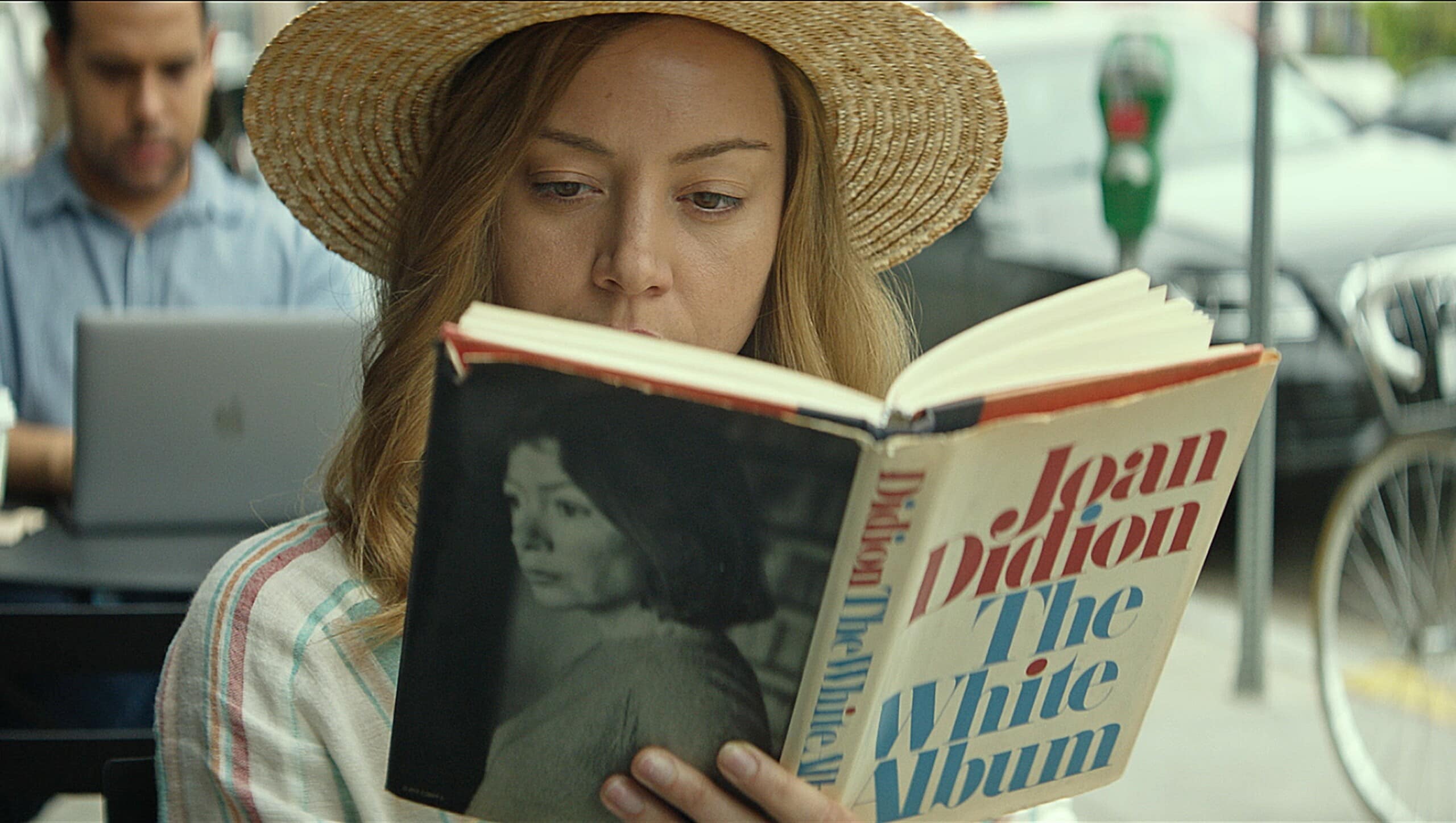 Yöllä tv:ssä: Mustassa komediassa etsitään Instagram-mallia - Bill ...