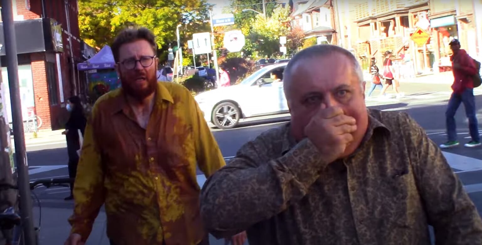 Pissa pissa kakka kakka -mies tulee! – Tsekkaa ruumiineriteterroristileffan traileri - Episodi.fi