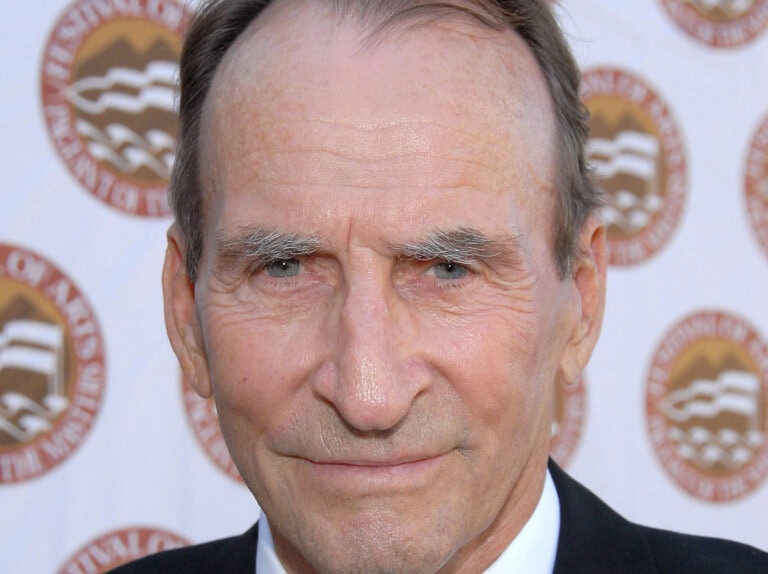 Hill Street Bluesista tuttu James B. Sikking on menehtynyt - Episodi.fi