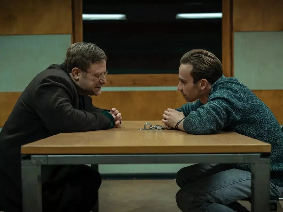 Netflixiin lisättiin uunituore rikoselokuva - poliisi selvittää pankkiryöstöä 90-luvulla ...