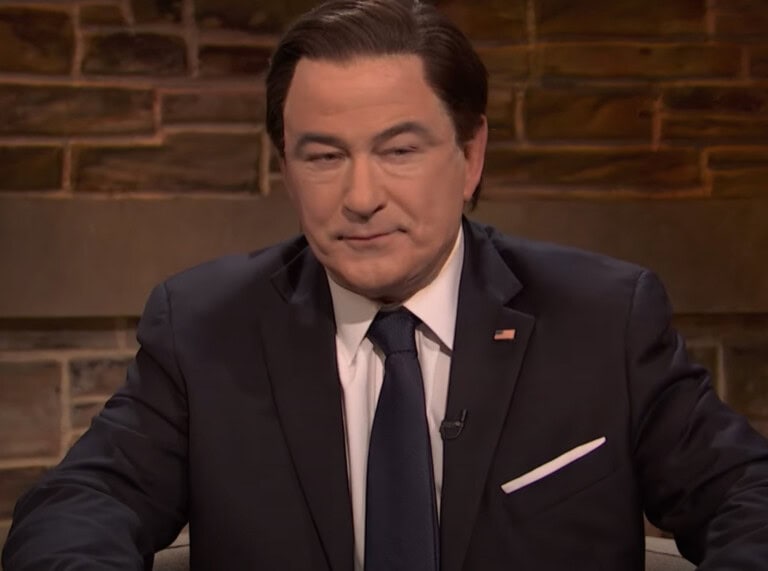 Alec Baldwin teki paluun Saturday Night Liveen – Pähkähulluun sketsiin ...