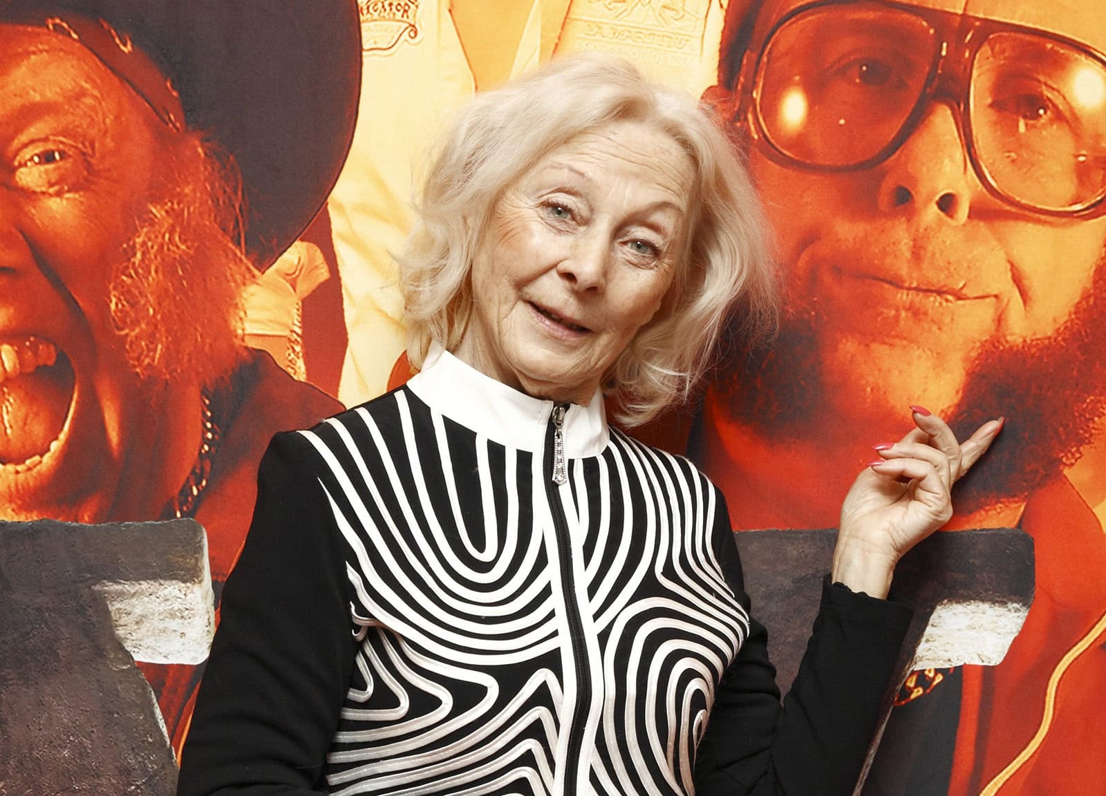 Seela Sella repäisi televisiossa metallilla – Tiesitkö, että hän on ...