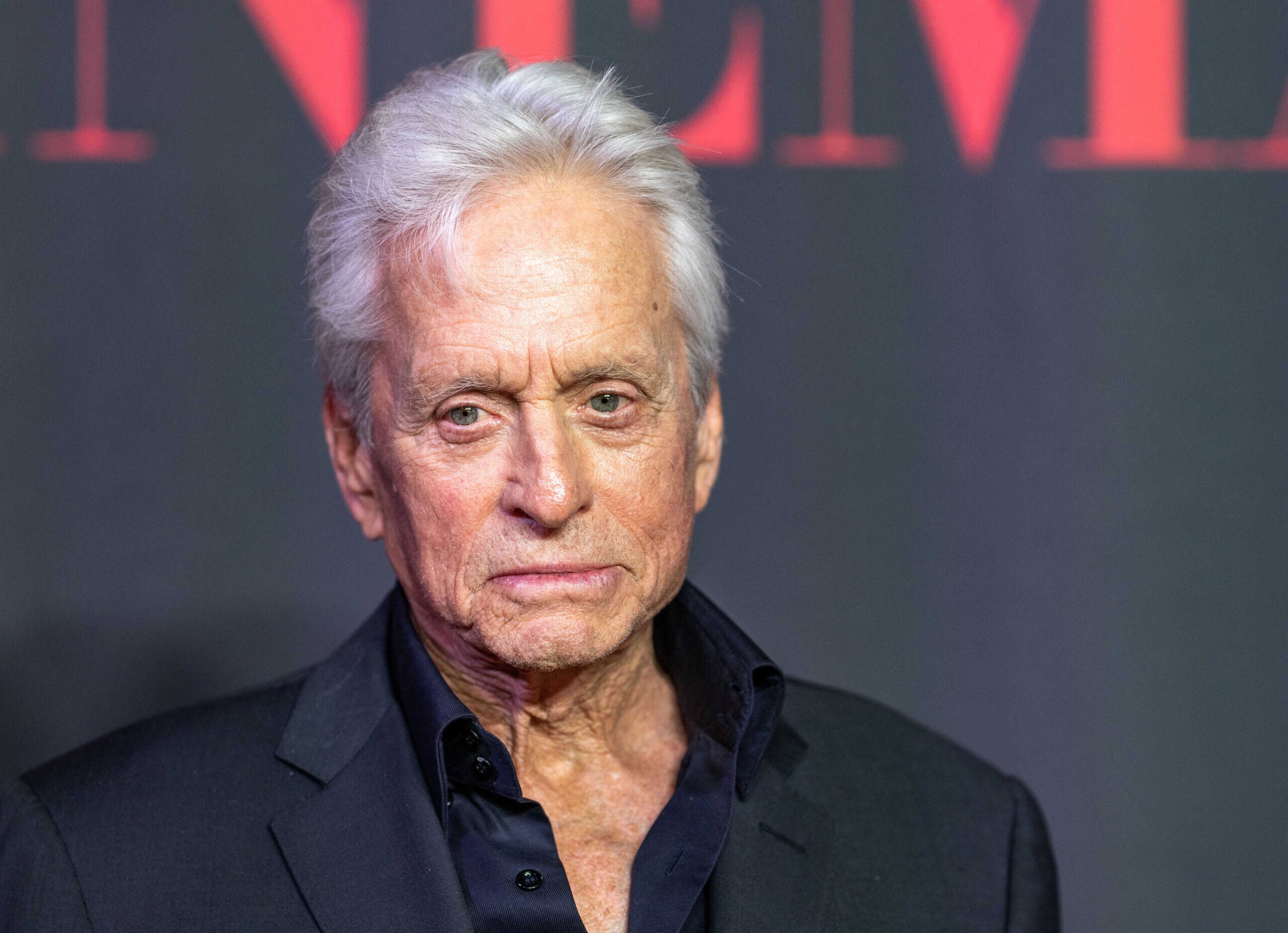 Michael Douglas tuomitsee nykypäivän ahneuden: "Olette unohtaneet, että ...