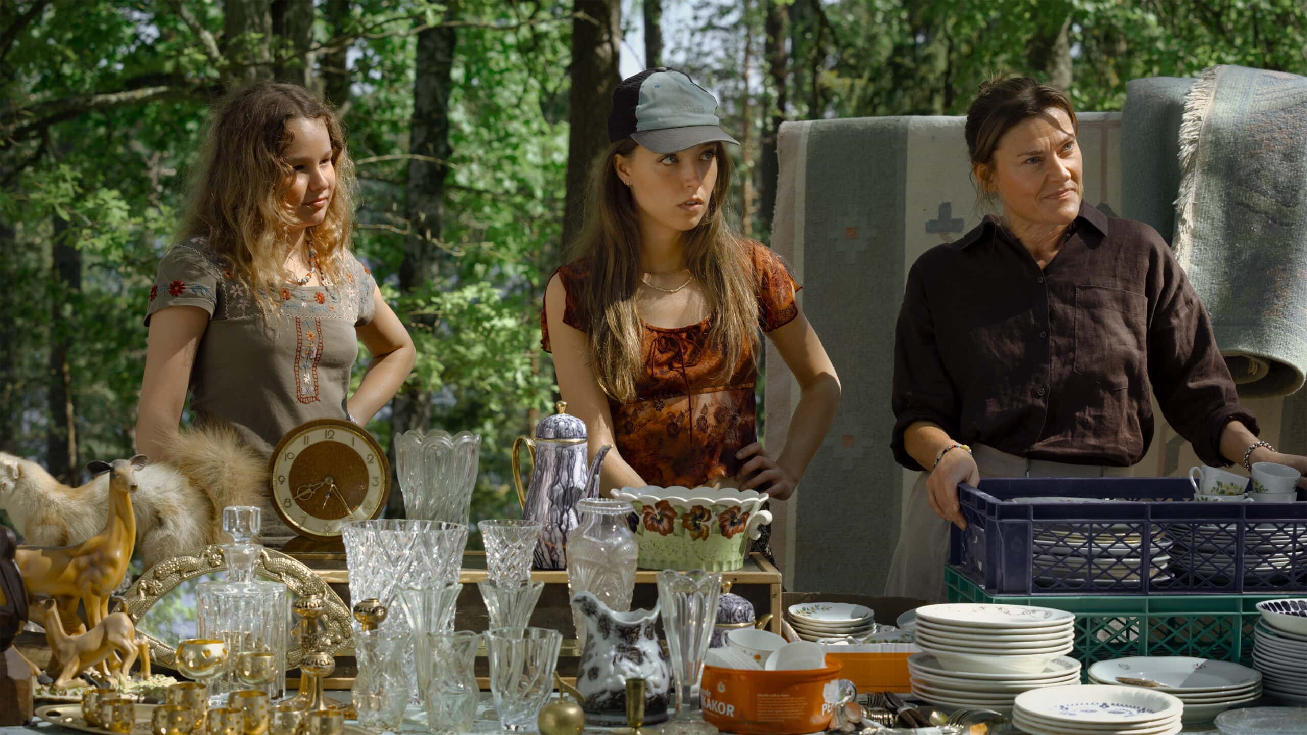 Kotimainen Elämä on juhla sai ensimmäisen trailerinsa – pääosissa Pirjo ...