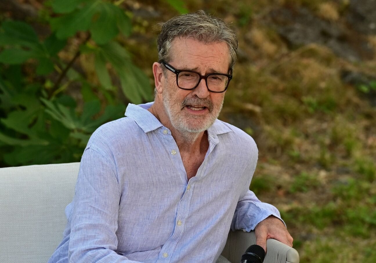 Rupert Everett sai tylyt potkut Emily in Paris -sarjasta: "Makasin ...