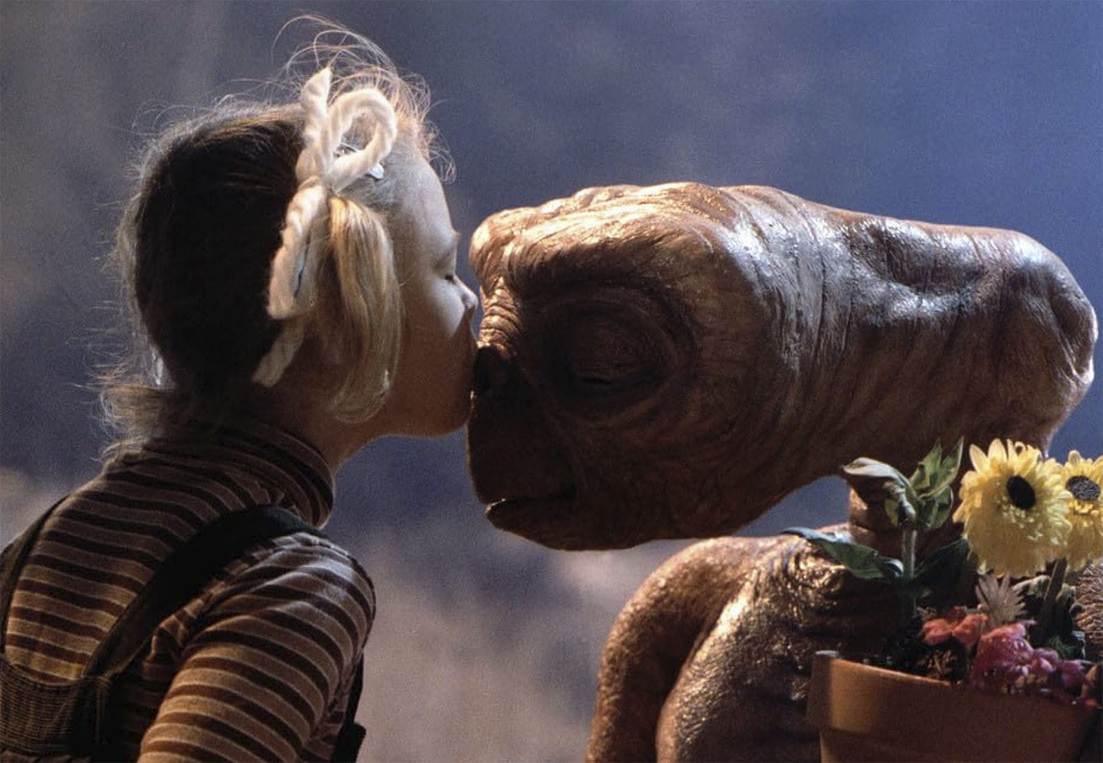 Tiesitkö? - E.T. -avaruusoliota näytteli pieni poika jolla ei ollut ...